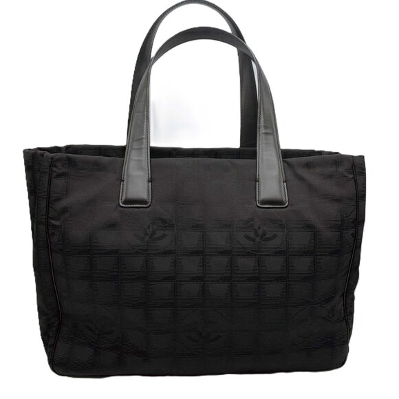 CHANEL | Bags | Chanel Black Leather Shoulder Bag | Poshmark